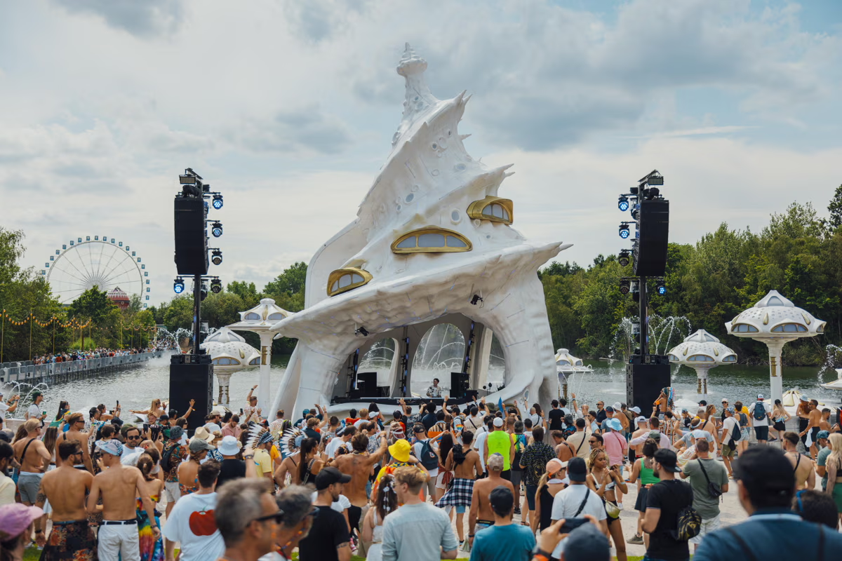 TOMORROWLAND 2024 NOS TRAE NUEVO STAGE PLANAXIS - Vinil